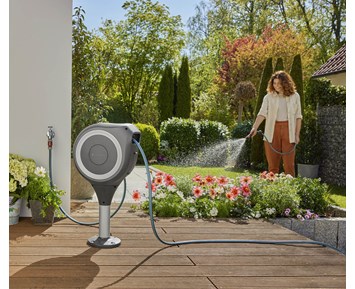 Gardena Slangbox Altan RollUp M (20m) Vit | NetOnNet