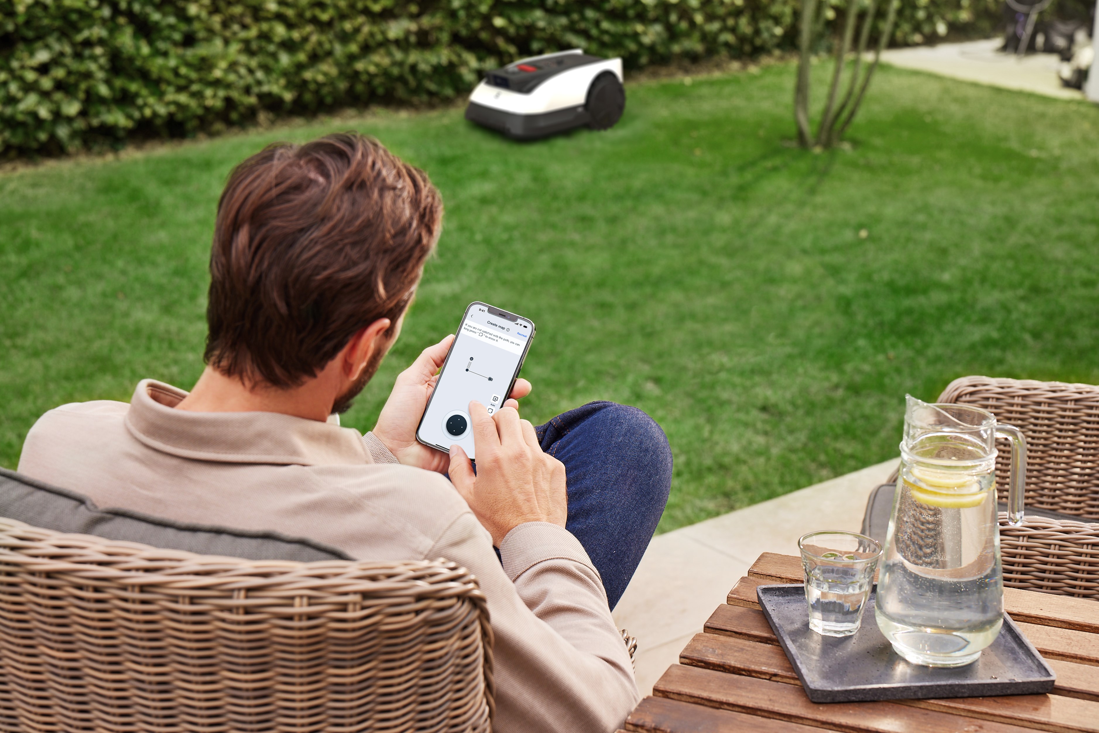 Robotgräsklippare - Så fungerar tekniken - NetOnNet